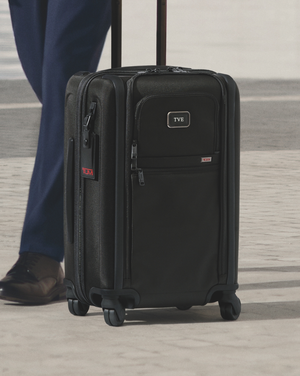 「トゥミ」50年の軌跡、未来の旅路を、50人の“旅人”とともに。 (PR) | WWDJAPAN